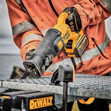 Sierra Sable 1-1/8" 60V FLEXVOLT BRUSHLESS DCS389B (Sin Bateria) Dewalt ...