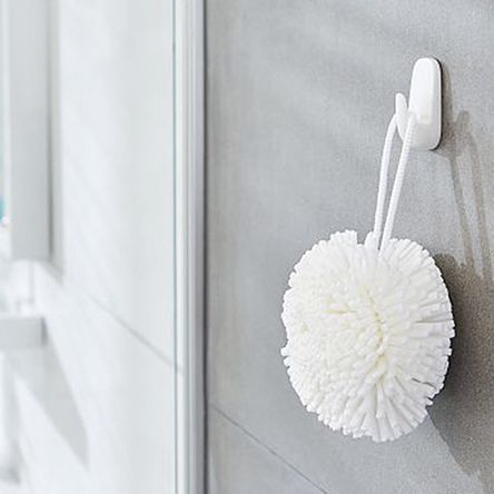 Gancho resistente al agua ovalado Blanco x 2 unidades Tesa - Promart