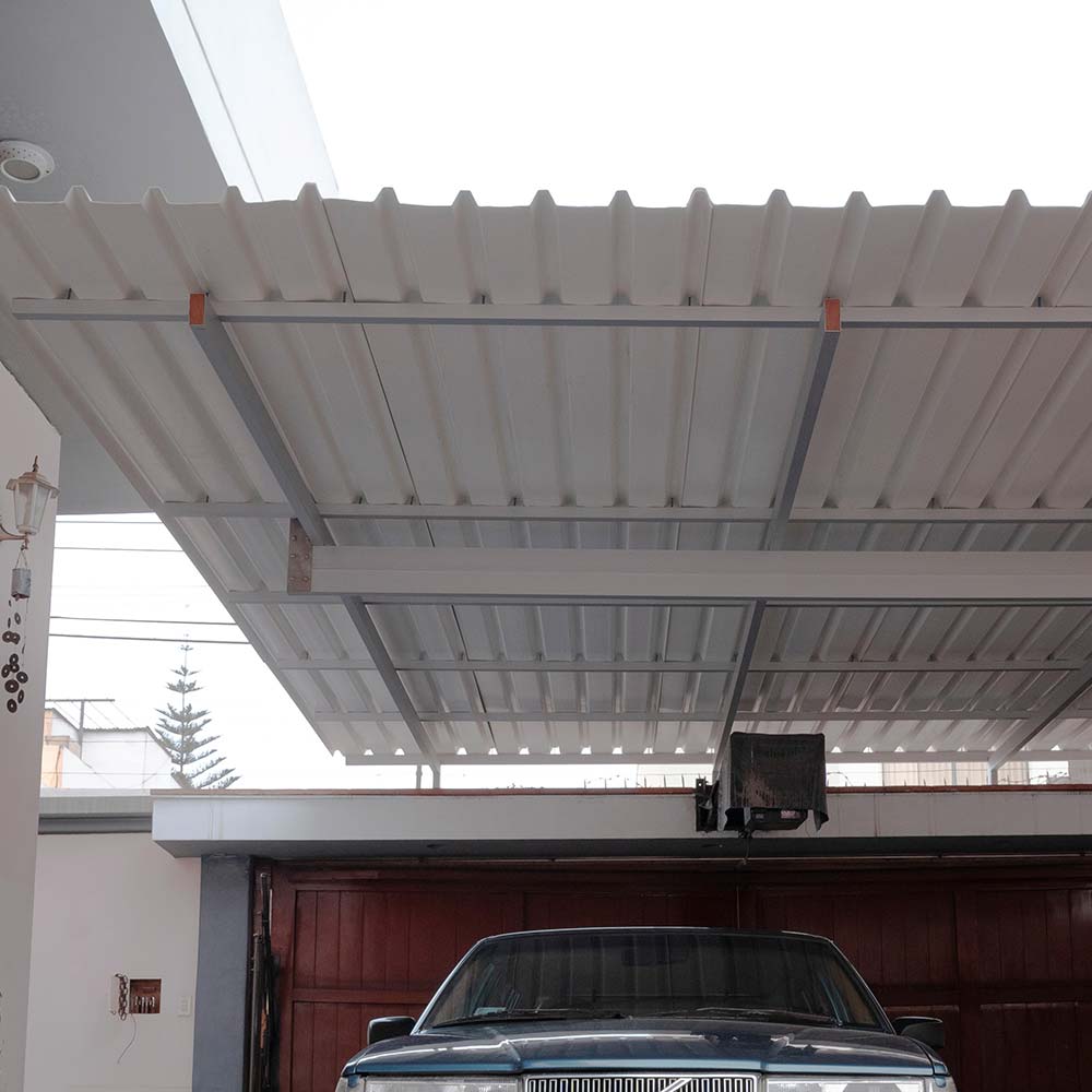 Techo termoacustico Klar Rojo 107x360cm - Promart