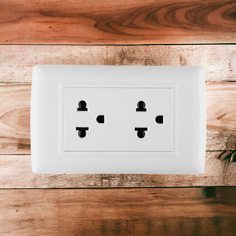 Tomacorriente Universal Doble - Basic Orange | Promart.pe - Promart