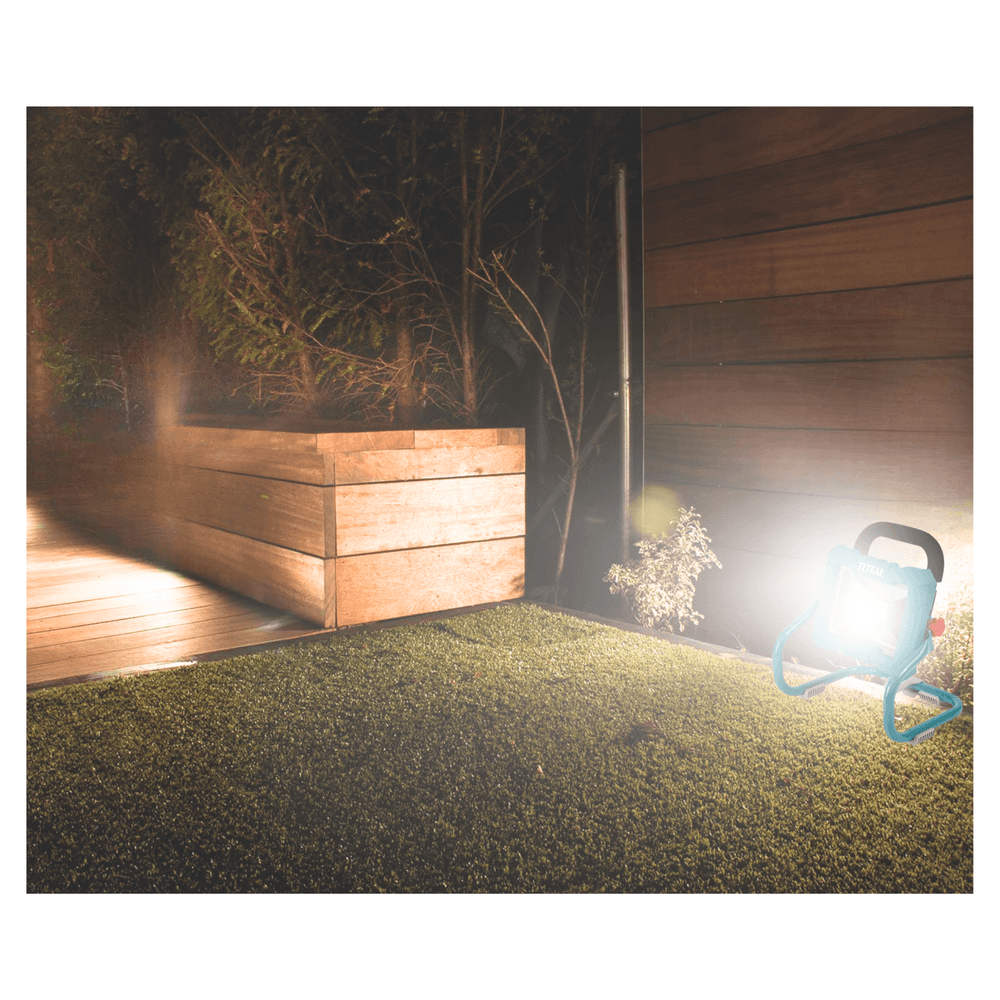 Lampara Reflector 20v 20w Incluye Bateria 2Ah y Cargador Total ...