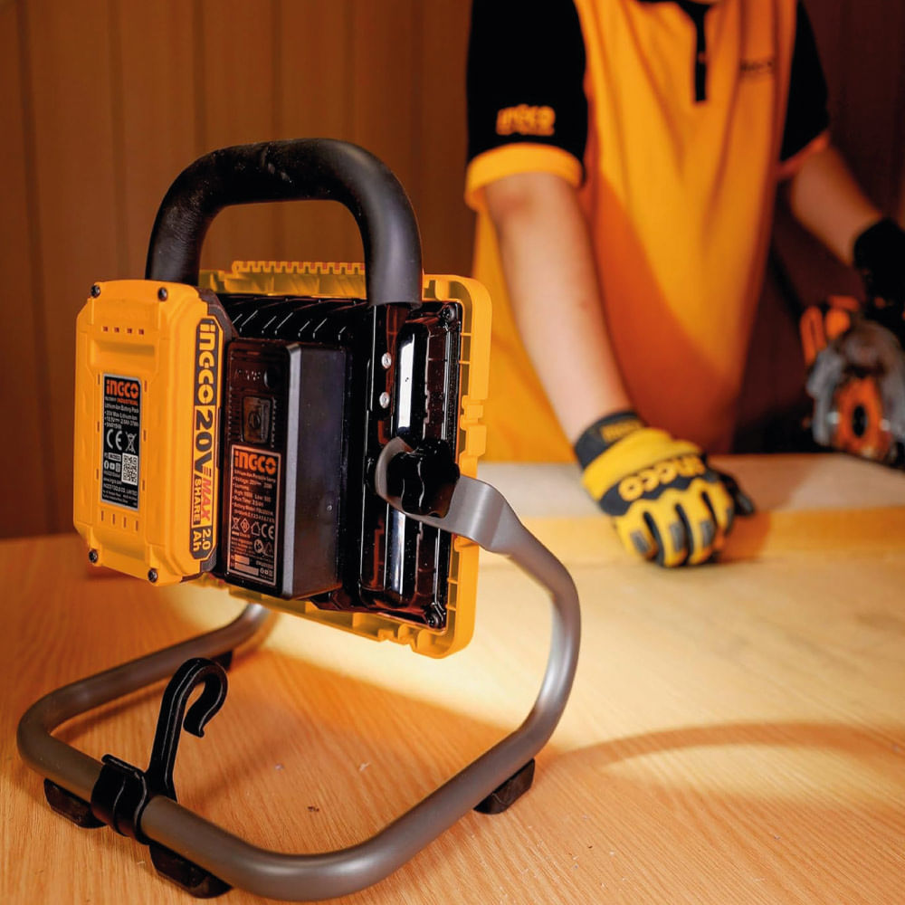 Reflector Portátil Inalámbrico Ingco 20V + | Promart.pe - Promart